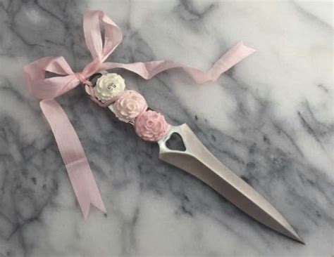 Discover The Perfect Knife For Your Aesthetic Feminine Knives Pink