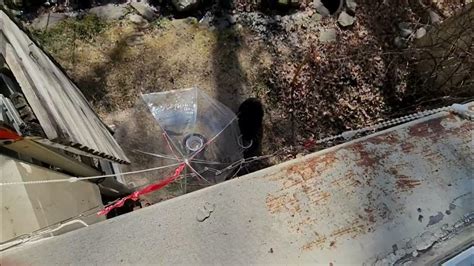 길냥이한파 속에도서 잠깐 볕이 있어 다행이다 까미 올블랙 올츠 치즈는 다른 냥이들 때문인지 물만 먹고 멀찍이 있다가 간것 같다 Youtube