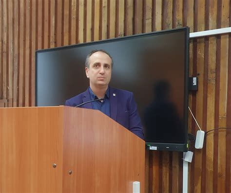 УНСС Експерт по киберразузнаване на ГДБОП изнесе лекция пред студенти от специалност „Право“