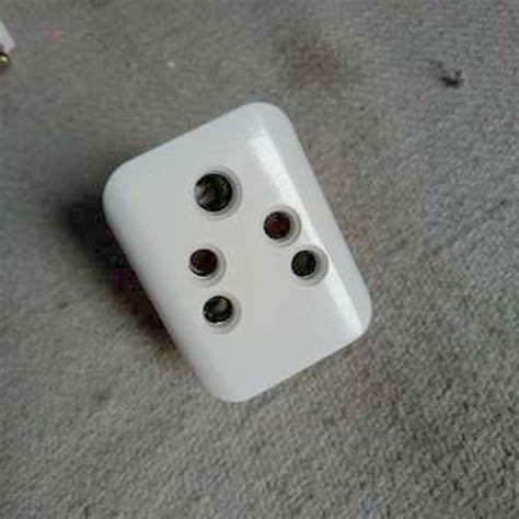 240 V 3 Pin Multi Plug At 18 Piece In New Delhi ID 19421539555