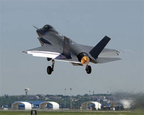 2715794 • F 16 Photography