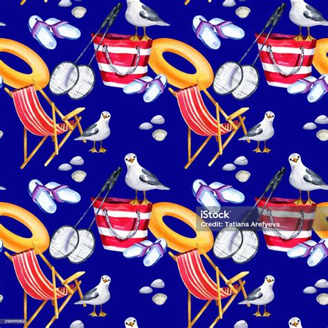 여름 테마 빨간 줄무늬 비치 백 배드민턴 라켓 풍선 원 슬리퍼와 바닷새 휴일 및 휴가 개념 여행 일러스트 파란색 배경의 수채화 완벽 한 패턴 0명에 대한 스톡 벡터 아트 및