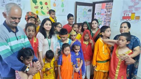 हमीरपुर पहचान संस्था में श्री कृष्ण जन्माष्टमी का उत्सव धूमधाम से मनाया