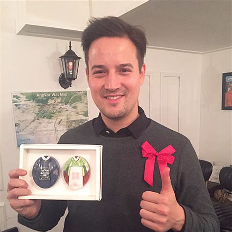 예쁜 수제비누 꼬라지솝 제 동생이 평소 친분이 있던 독일인 셰프인 다리오 셰프에게 꼬라지솝 비누를 선물했어요 다리오셰프는 선물을 받고서는 무지 좋아했다는 후문입니다