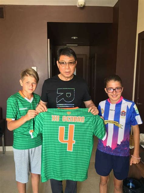 ФК Нефтохимик Бургас 1962 Крупният китайски инвеститор собственик на испанския футболен клуб