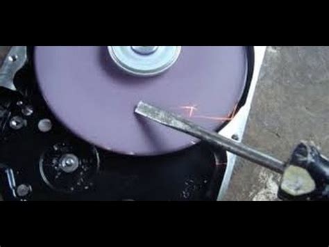 Наждак из HDD - YouTube