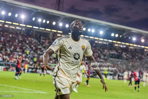 Romelu Lukaku Of As Roma Celebrates After Scored The Fourth Goal For News Photo Getty Images