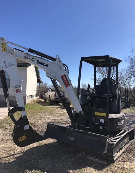 BOBCAT E26 Balam Rentals