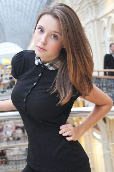 Beautiful Girls 40 Pics