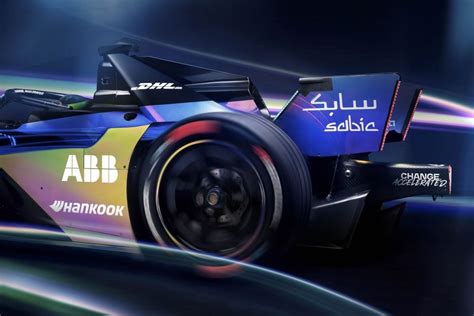 Formula Es New Gen3 Evo Car Breaks Cover