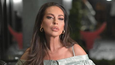 Няма да я познаете Вижте колко се е променила дъщерята на Ивана Звезди Woman Bg