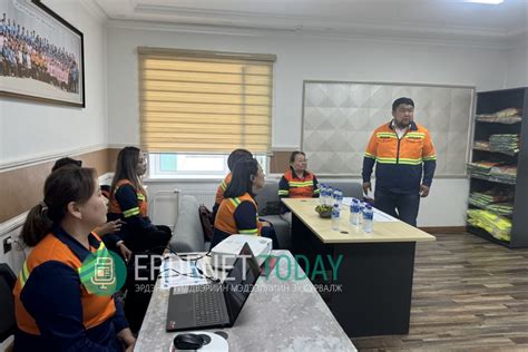 Erdenettoday Mn Оёдлын цех судалгаанд суурилсан “Мэдлэг түгээх ажлын байр” нээжээ