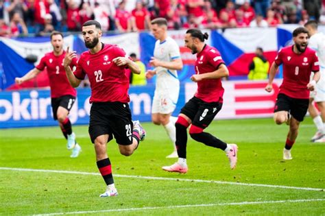 🇬🇪⚽ გიორგი მიქაუტაძე გახდა პირველი ფეხბურთელი გარეთ ბეილის შემდეგ Euro 2016 ვინც ევროპის