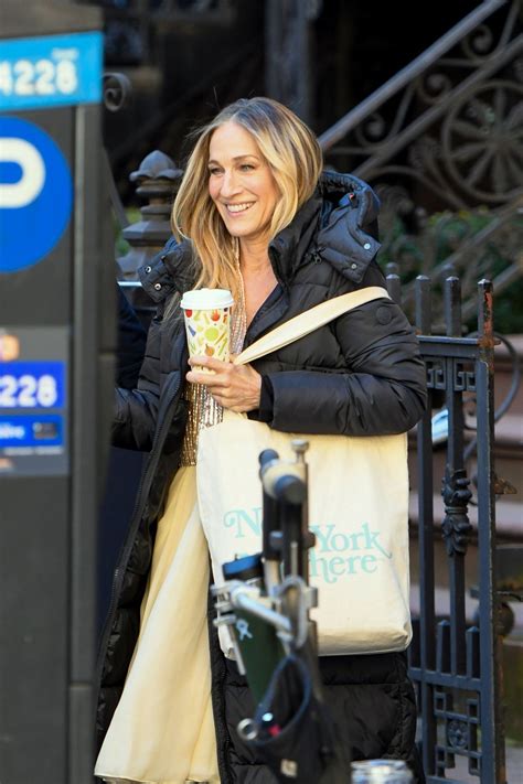 Sarah Jessica Parker Girls Just Want To Have Fun Outfits