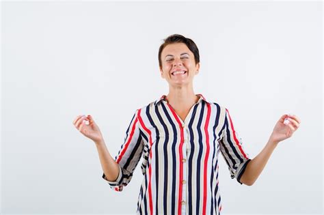 Page Mature Woman Spreading Images Free Download On Freepik