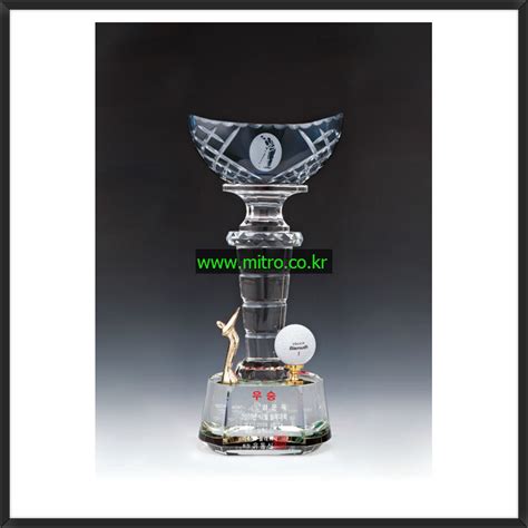 언더파기념패 언더파패 언더파기념트로피 언더파트로피