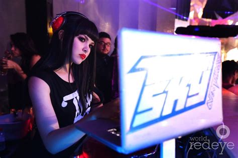 Tamara Sky At Set World Red Eye World Red Eye