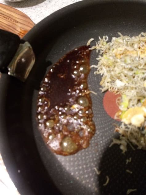 식어도 굳지않는 호두멸치볶음