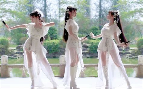 仙女唱跳直拍《红颜如霜》周杰伦【紫嘉儿】 紫嘉儿 紫嘉儿 哔哩哔哩视频
