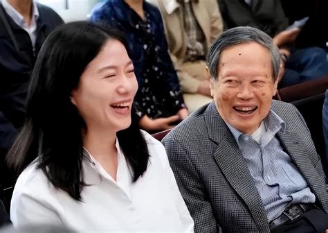 翁帆终于赢了！翁帆怀孕？102岁杨振宁的18亿财产再分配！ 知乎