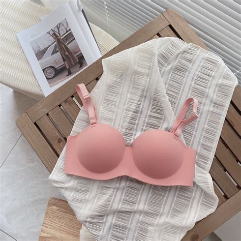 Smooth Half Cup Push Up Medium Thick Non Underwire Bra