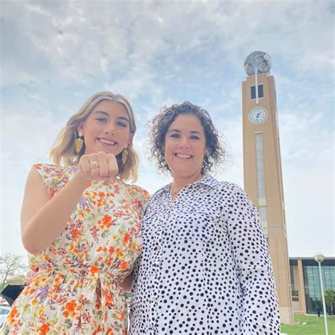 Tamiu Alumni Ring Day