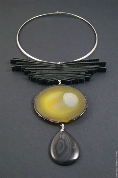 Колье бусы ручной работы Ярмарка Мастеров ручная работа Купить Ворон колье Handmade