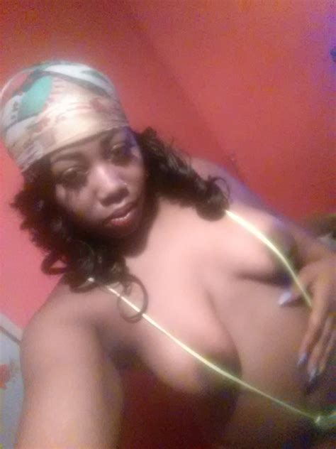 Hoes Shesfreaky