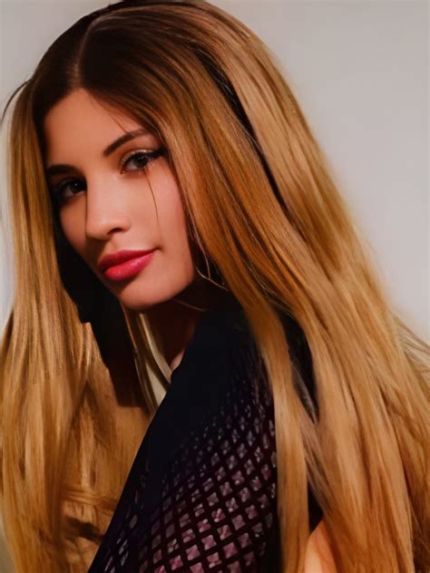 Valentina Victoria Model Height Wiki Bio Age Weight Boyfriend