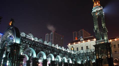 东北哈尔滨夜景 哈尔滨雪景夜景 哈尔滨夜景 大山谷图库