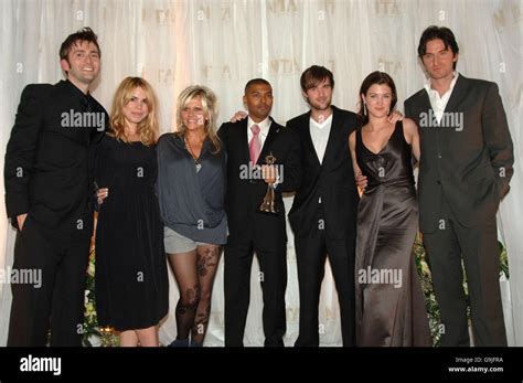Die Besetzung Und Crew Von Doctor Who Darunter L R David Tennant