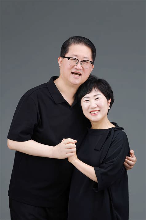 커플사진 허그프레임