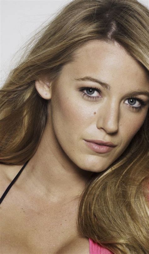 Download Wallpaper Look Actress Blonde Model Blake Lively Blake