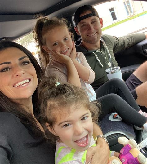 Jenny Dell Bio