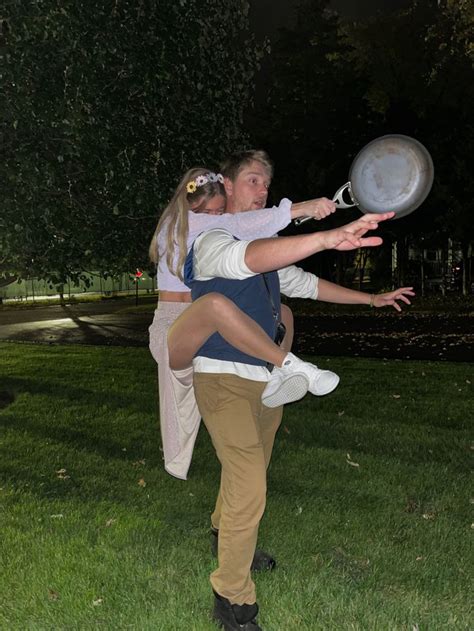 Rapunzel And Flynn Rider Funny Couple Halloween Costumes Cute Couple Halloween Costumes Unique