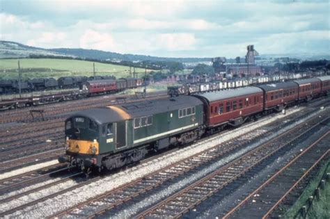 35mm Railway Slide Colour Rail De 802 Class 28 D5711 £200