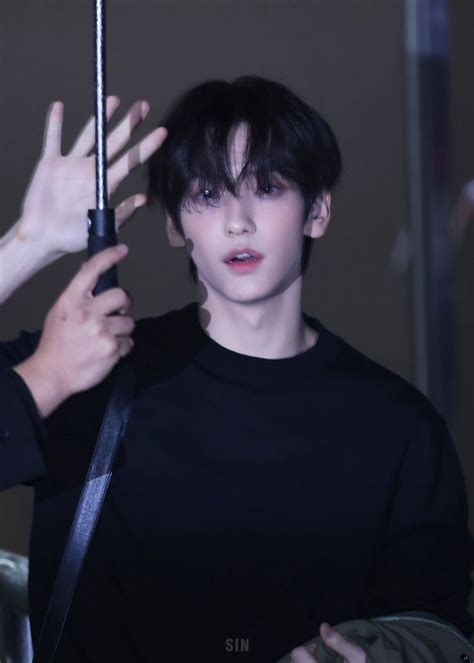 연준 Yeonjun 범규 Beomgyu 수빈 Soobin Hueningkai 휴닝카이 Taehyun 태현 Txt Txtbighit