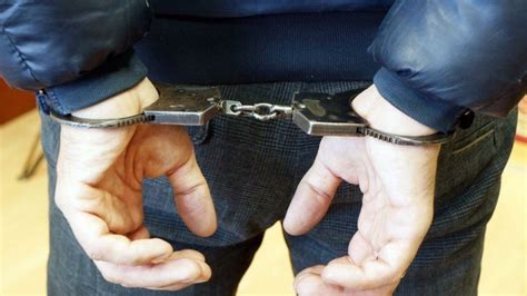 Видео с изнасилованием распространилось в соцсетях Задержаны подозреваемые Сводка АКИpress