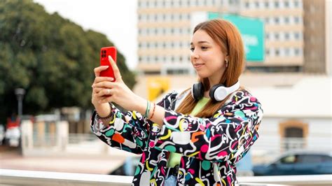 Teaching Physics With A Real World Context Eric Walters