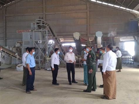 ဧရာဝတီတိုင်းဒေသကြီးအစိုးရအဖွဲ့ ဝန်ကြီးချုပ် ကျိုက်လတ်မြို့နယ်အတွင်းရှိ ပေါင်းဆန်စက်နှင့် လုပ်ငန