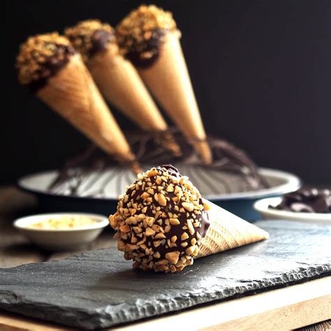 Drumsticks Ice Cream Drumstick Kit Kat® Frozen Dairy Dessert Cones 4