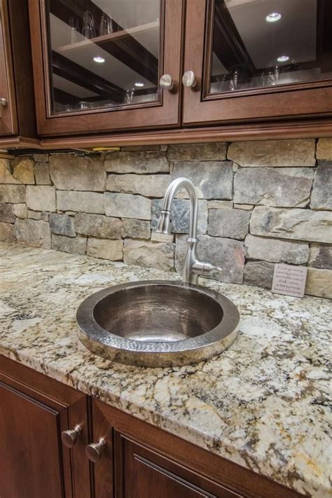 Natural Stone Kitchen Backsplash Design Ideas