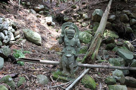 堀切神社の仁王像 豊後高田市黒土 グリーンライダーのブログ