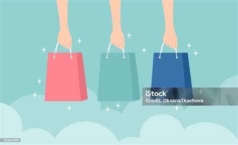 녹색 배경에 다양한 색상의 빛나는 쇼핑백을 들고 있는 손 플랫 스타일의 벡터 그림 3 명에 대한 스톡 벡터 아트 및 기타 이미지