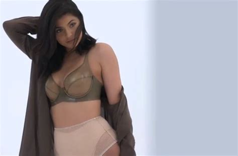 Kylie Jenner S Nude Photo Shoot Go Behind The Scenes