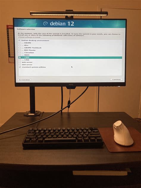 Photo Installing Debian Rdebian