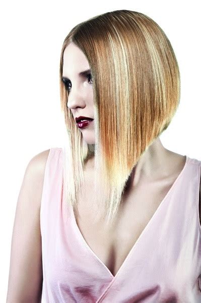 Tagli Capelli Corti Dietro E Lunghi Davanti Bellezza E Stile