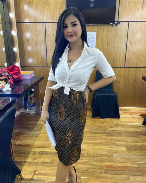 Foto Seksi Tania Ayu Siregar Dzargon