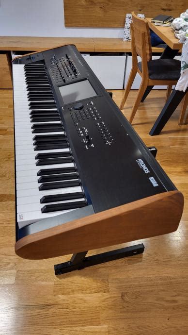Korg Kronos 73 Kovček