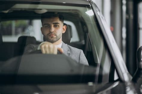 Free Photo Handsome Business Man Driving In Car